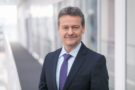 Michael Steinhauser wird zum Leiter External Affairs